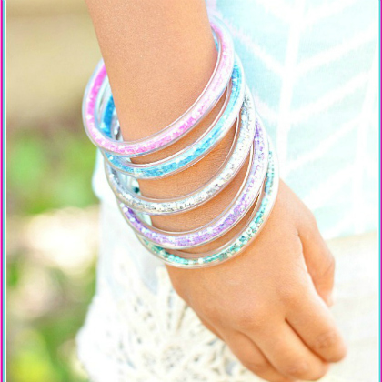 DIY Friendship Bracelets for Kids - Kids Art & Craft
