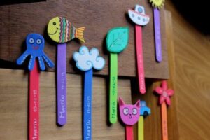 DIY Popsicle Stick Bookmark Ideas for Kids - Kids Art & Craft