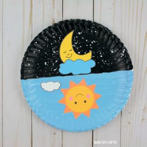 Space Day Paper Plate Crafts for Kids - Kids Art & Craft