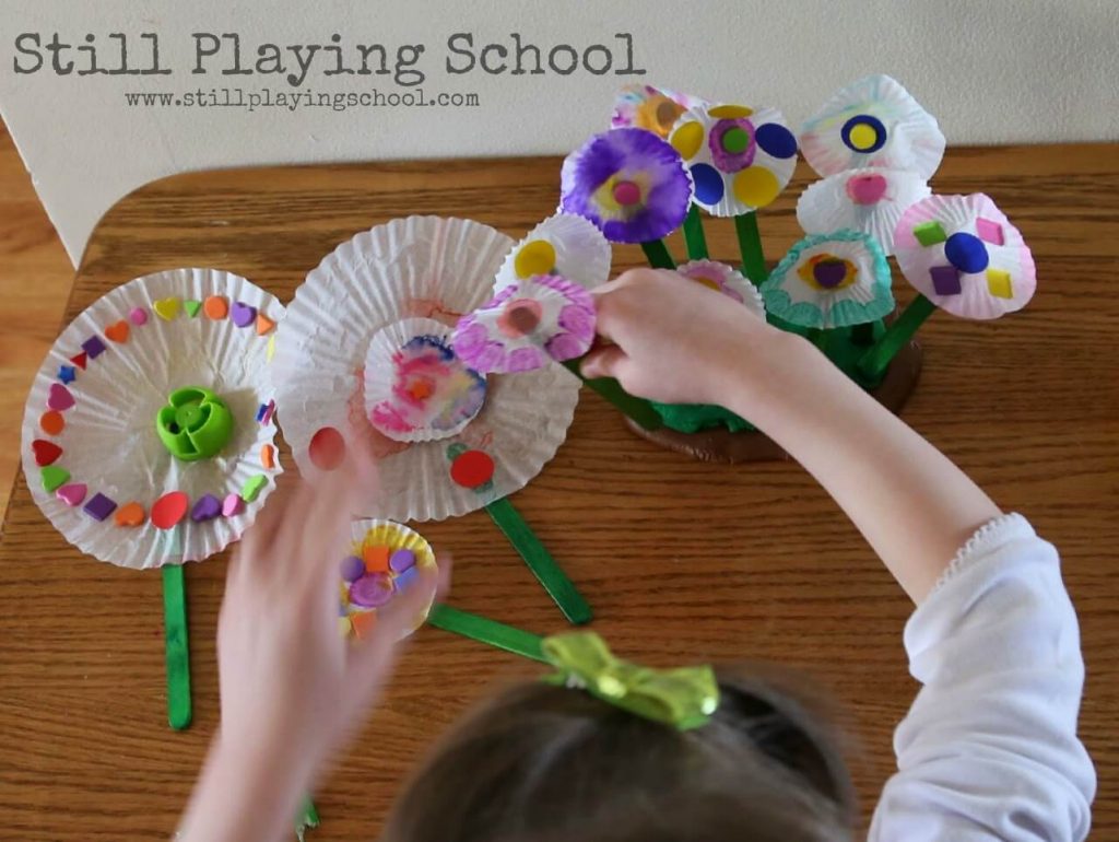 Cupcake Liner Flower Crafts For Kids - Kids Art & Craft