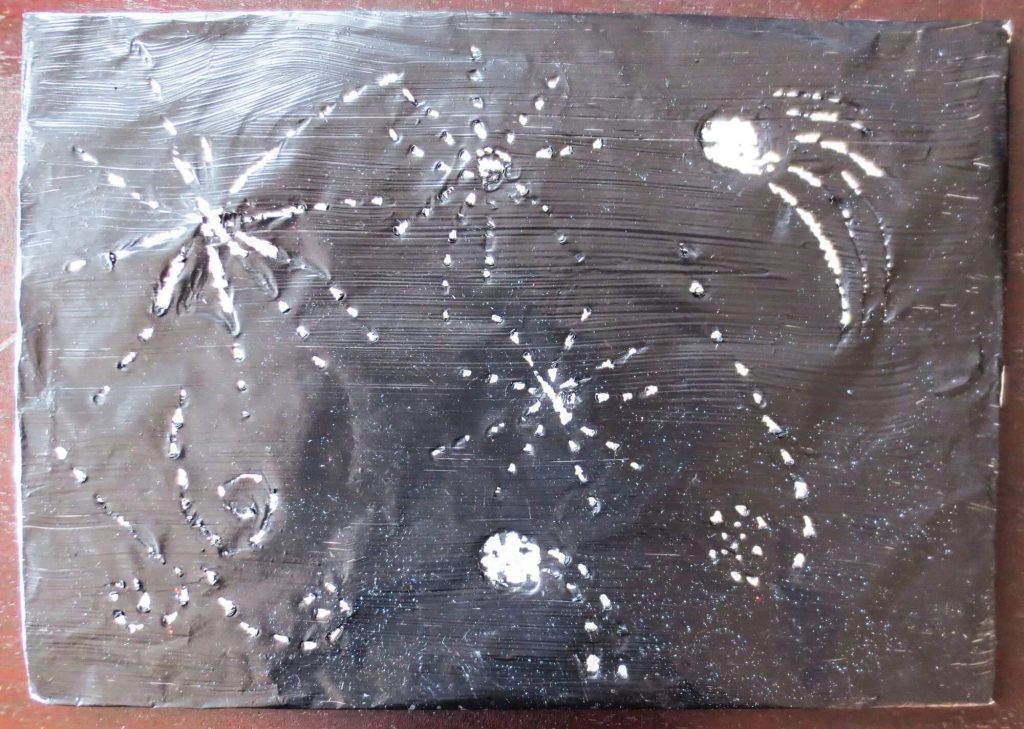 Tin Foil Art For Toddlers - Kids Art & Craft