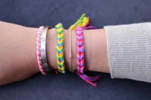 Bracelet Thread DIY Crafts - Kids Art & Craft