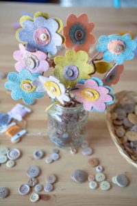 DIY Felt Button Crafts for Kids - Kids Art & Craft