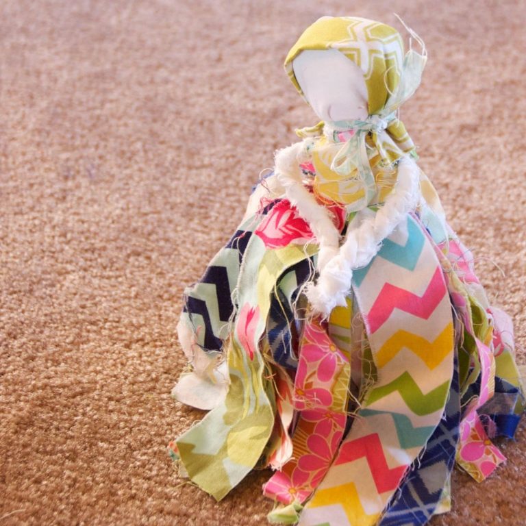 No-Sew Crafts With Fabric Scraps - Kids Art & Craft