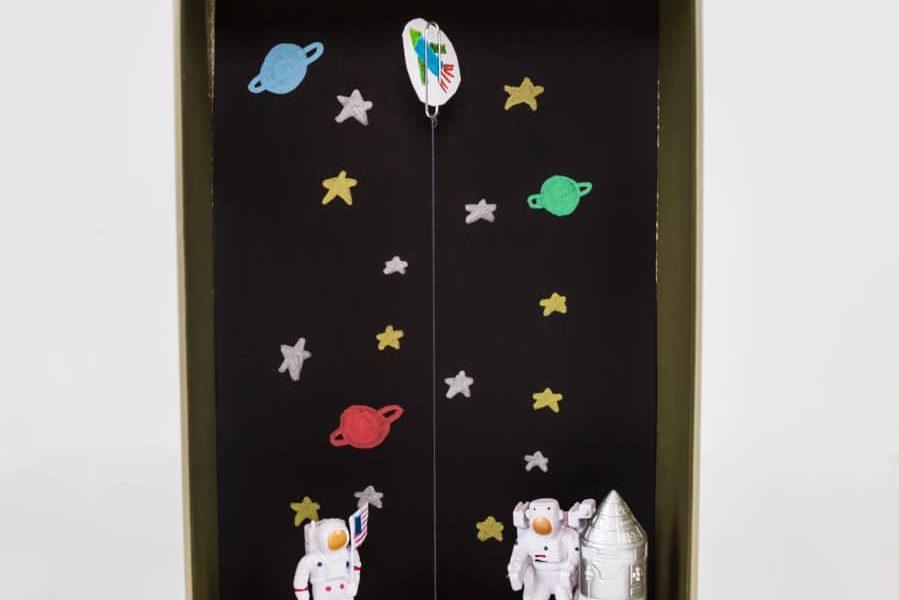 What is gravity? - Kids Art & Craft