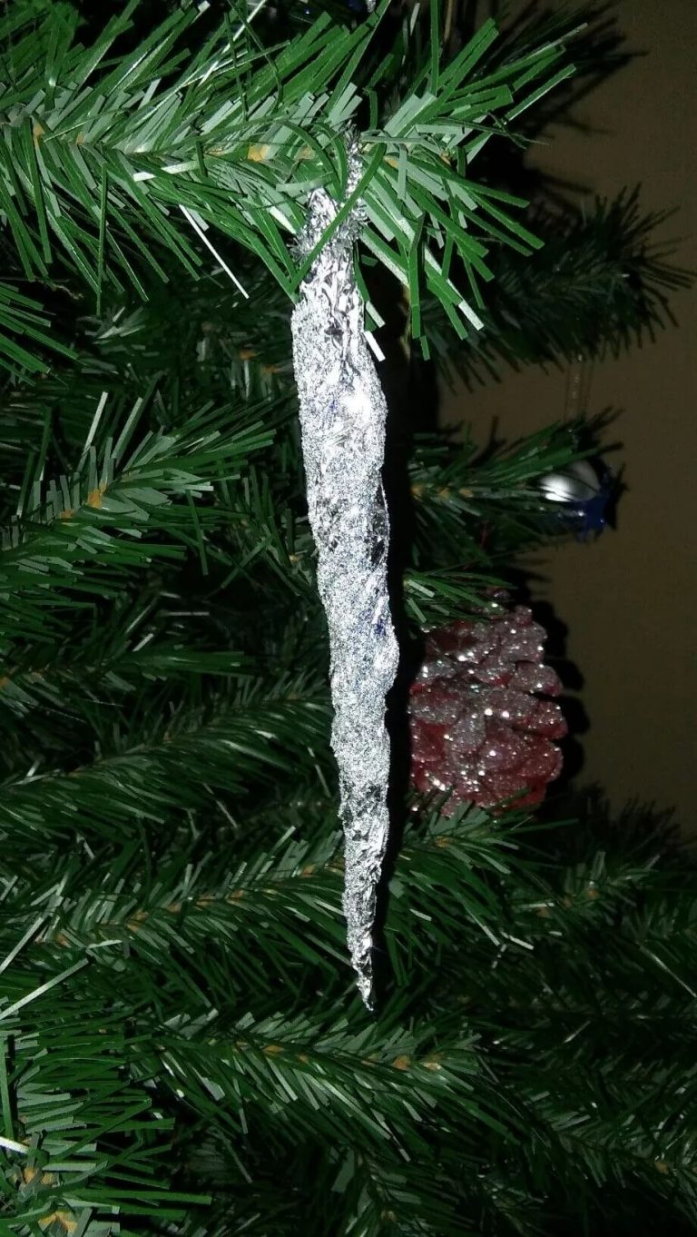 Handmade Aluminum Foil Tree Crafts - Kids Art & Craft