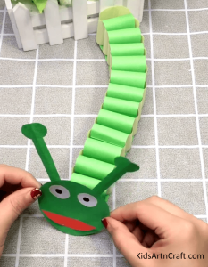 Easy Caterpillar Paper Craft For Kids with Instructions - Kids Art & Craft