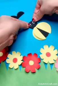 Flower & Ladybug Paper Craft For Spring Season - Step by Step ...