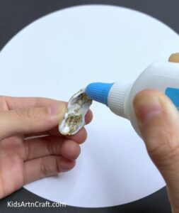 Easy Peanut Shells Giraffe Art and Craft For Kids - Kids Art & Craft