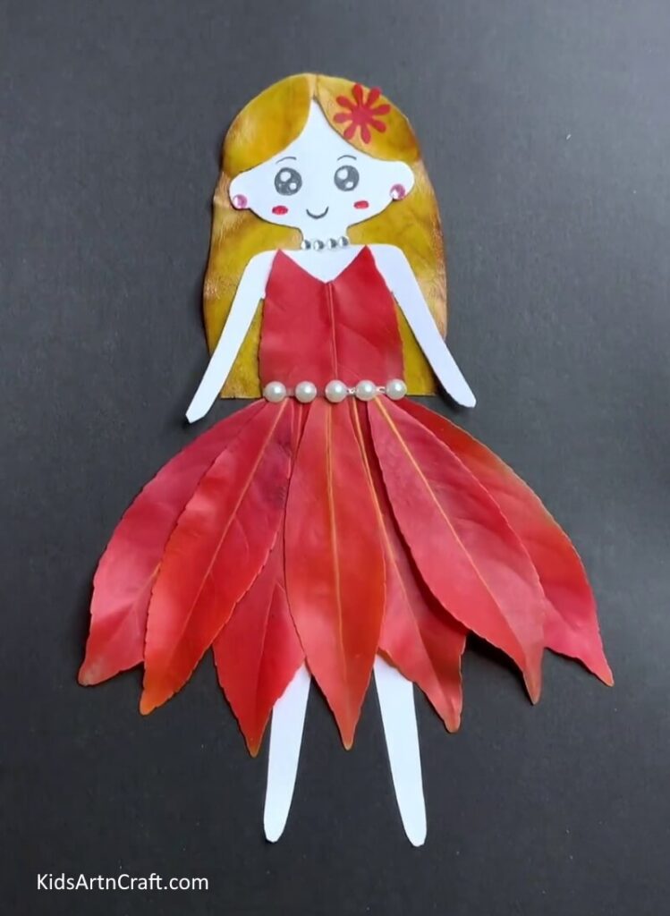 Beautiful Fall leaf Doll Art and Craft for Kids - Kids Art & Craft