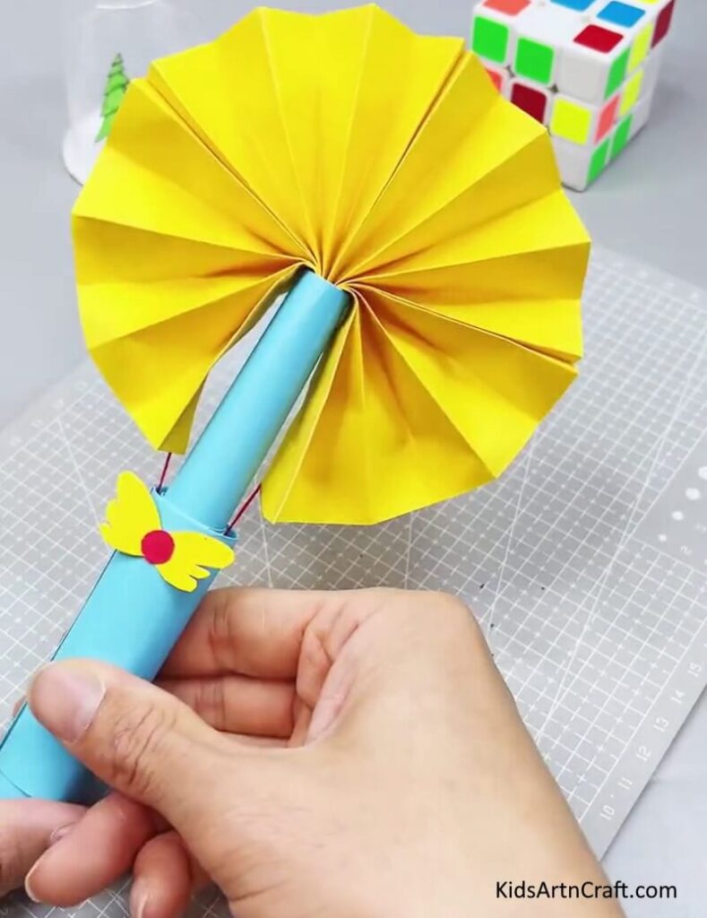 Paper Fan Toy Craft for kids to Play Easy Tutorial - Kids Art & Craft