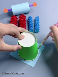 Cool Robot Craft Using Paper Cup & Toilet Paper Roll Step-by-step ...