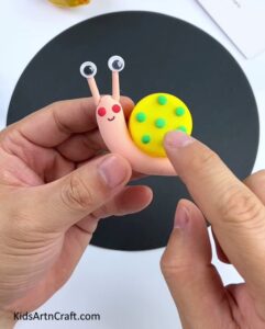 DIY bottle Cap and Clay Snail Craft for kids - Kids Art & Craft