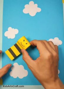 DIY Paper Bee Craft for Kids Step by Step Tutorial - Kids Art & Craft