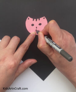 DIY Popsicle Stick and Pipe Cleaner Tutorial Cat Craft - Kids Art & Craft