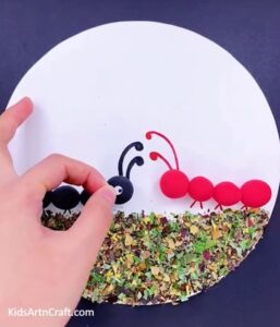 Easy Clay Fall Leaves Ant Craft For Kids - Kids Art & Craft