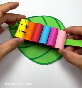 How to Make Colorful Paper Caterpillar On Leaf - Kids Art & Craft