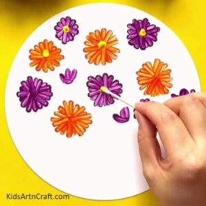 Pretty Cotton Earbud Flower Painting Art Idea For Kids - Kids Art & Craft