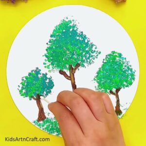Realistic Tree Landscape Stamp Painting Using Fruit foam - Kids Art & Craft