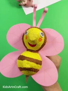 Recycled Egg Cartoon Bee Craft Tutorial For Kids - Kids Art & Craft