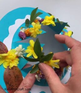 Paper & Flower Hat Craft for Kids - Step by Step Tutorial - Kids Art ...