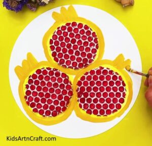 Learn to make Bubble Wrap Printed Pomegranate Craft - Kids Art & Craft