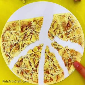 DIY Easy Ant Artwork Using Crumpled Paper for Kids - Kids Art & Craft