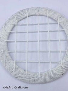 Pretty Flower Wreath Craft Using Cardboard And Wool Tutorial For Kids ...